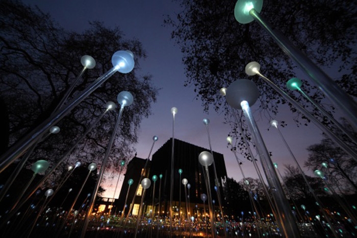 Field of Light by Bruce Munro - 谷德设计网
