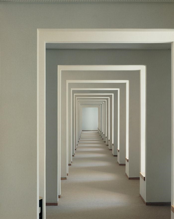 Supreme Court Building in Jerusalem by Ada Karmi-Melamede Architects ...