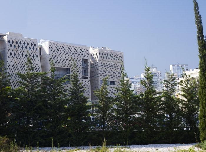 USJ Campus de L’Innovation et du Sport by 109 Architects - 谷德设计网