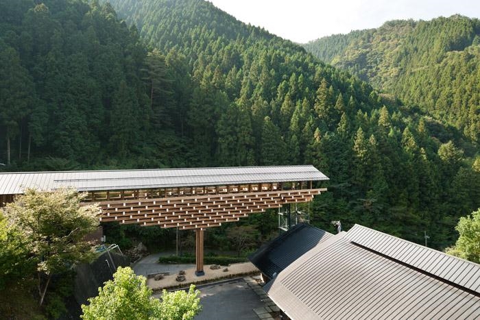 Yusuhara Wooden Bridge Museum by Kengo Kuma + Associates - 谷德设计网