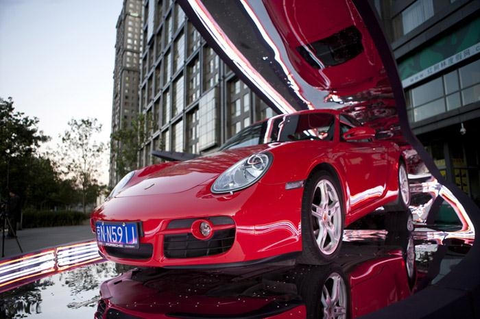 Clamshell Carstands by BAM - 谷德设计网