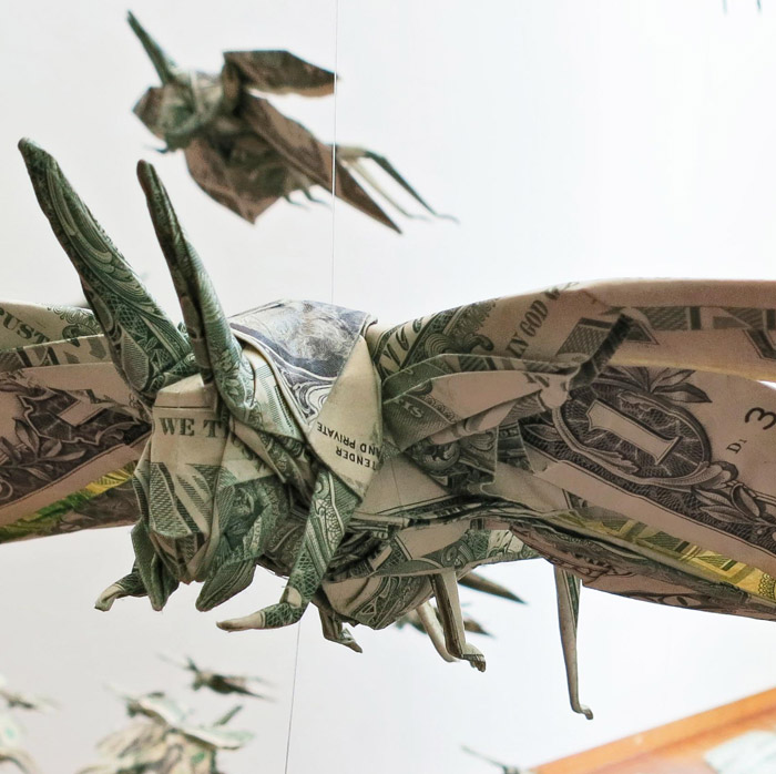 Swarm of Flying Money Origami Locusts by Sipho Mabona - 谷德设计网