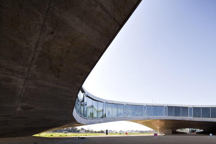 Rolex Learning Center by Sanaa - 谷德设计网