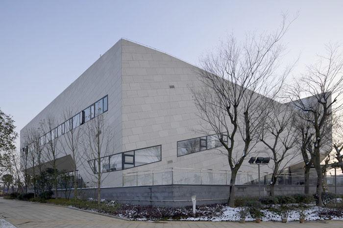 Bio-Lake Reception Center by Zephyr Architects - 谷德设计网