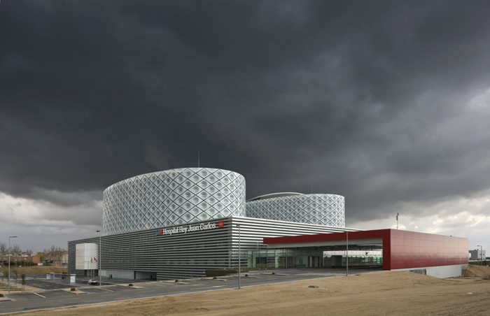 Rey Juan Carlos Hospital by Rafael De La-Hoz - 谷德设计网