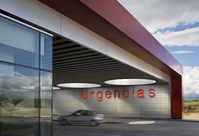 Rey Juan Carlos Hospital by Rafael De La-Hoz - 谷德设计网