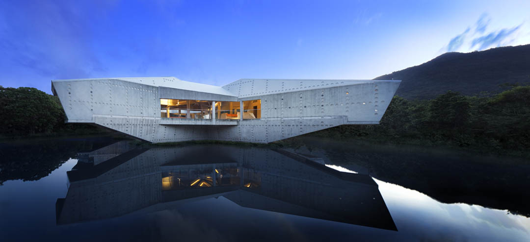 Stamp House by Charles Wright Architects - 谷德设计网