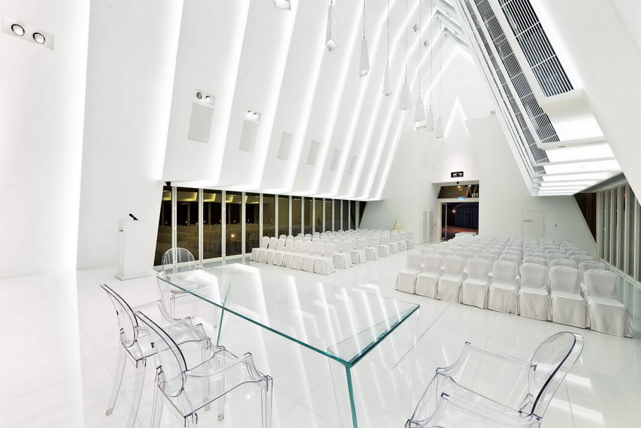 The White Chapel / Danny Cheng Interiors - 谷德设计网