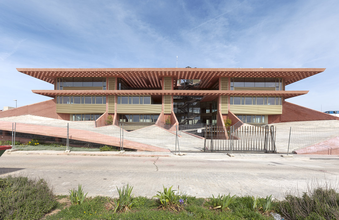 Office building in Madrid / Alarcon Asociados - 谷德设计网