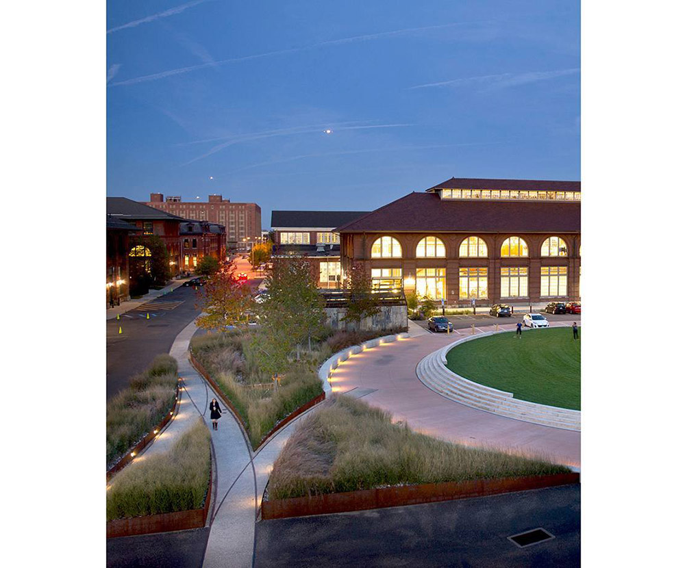 2014 ASLA Universal Design Honor Award:Urban Outfitters Headquarters ...