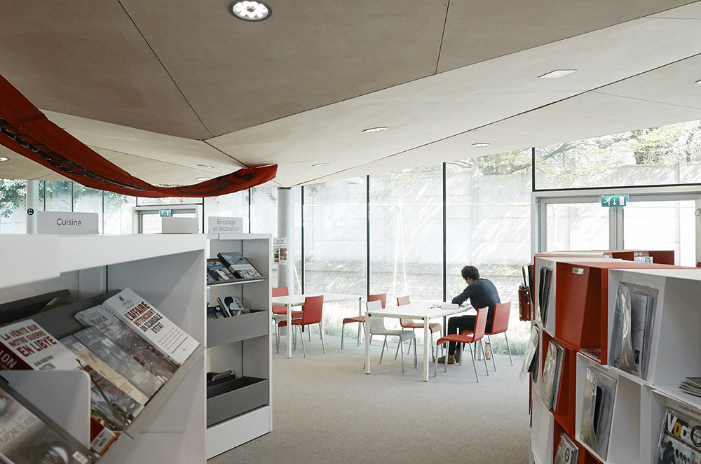 La Madeleine Media Library / D’HOUNDT+BAJART - 谷德设计网