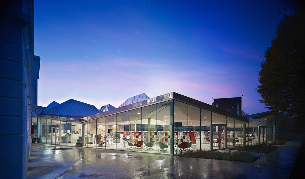 La Madeleine Media Library / D’HOUNDT+BAJART - 谷德设计网