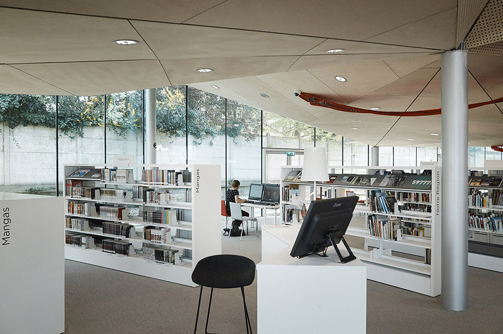 La Madeleine Media Library / D’HOUNDT+BAJART - 谷德设计网