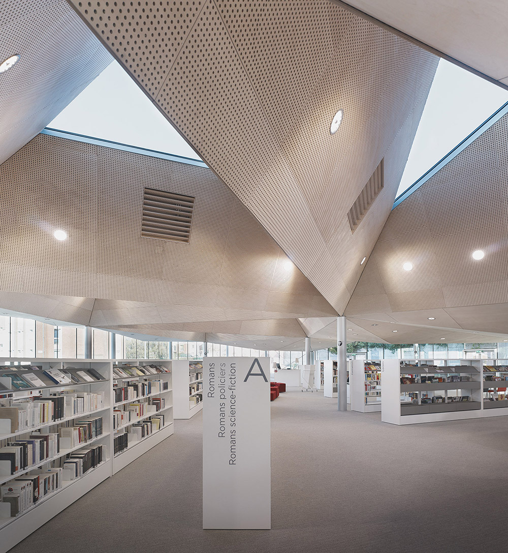 La Madeleine Media Library / D’HOUNDT+BAJART - 谷德设计网
