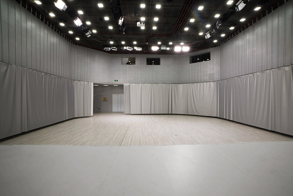 MOVING SPACE, Interior Design for Media Lab of Beijing Institute of ...