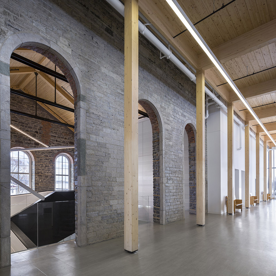 Montmagny Courthouse / CCM2 Architectes - 谷德设计网