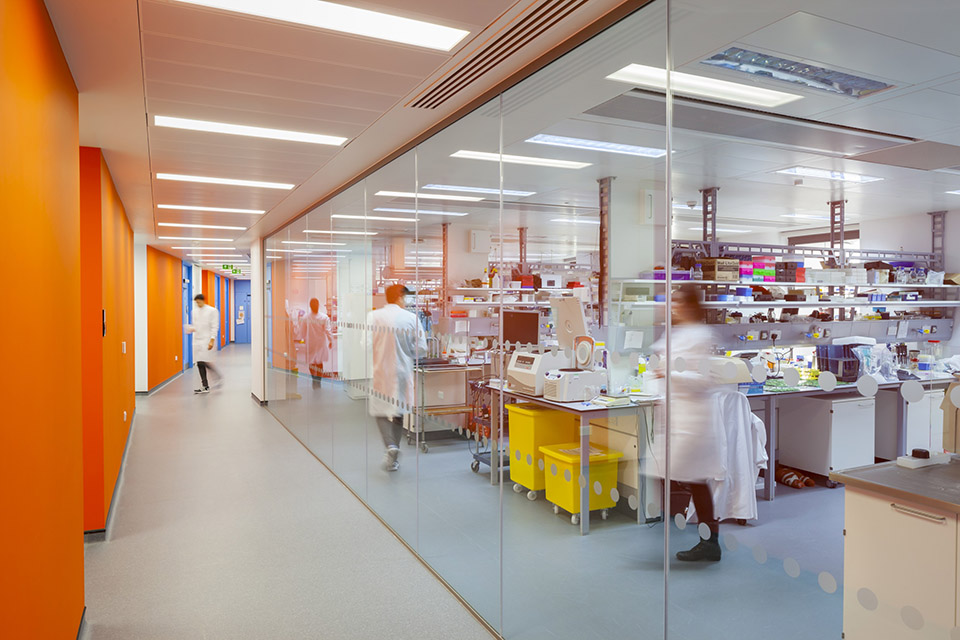 Bristol Life Sciences Building / Sheppard Robson Office - 谷德设计网