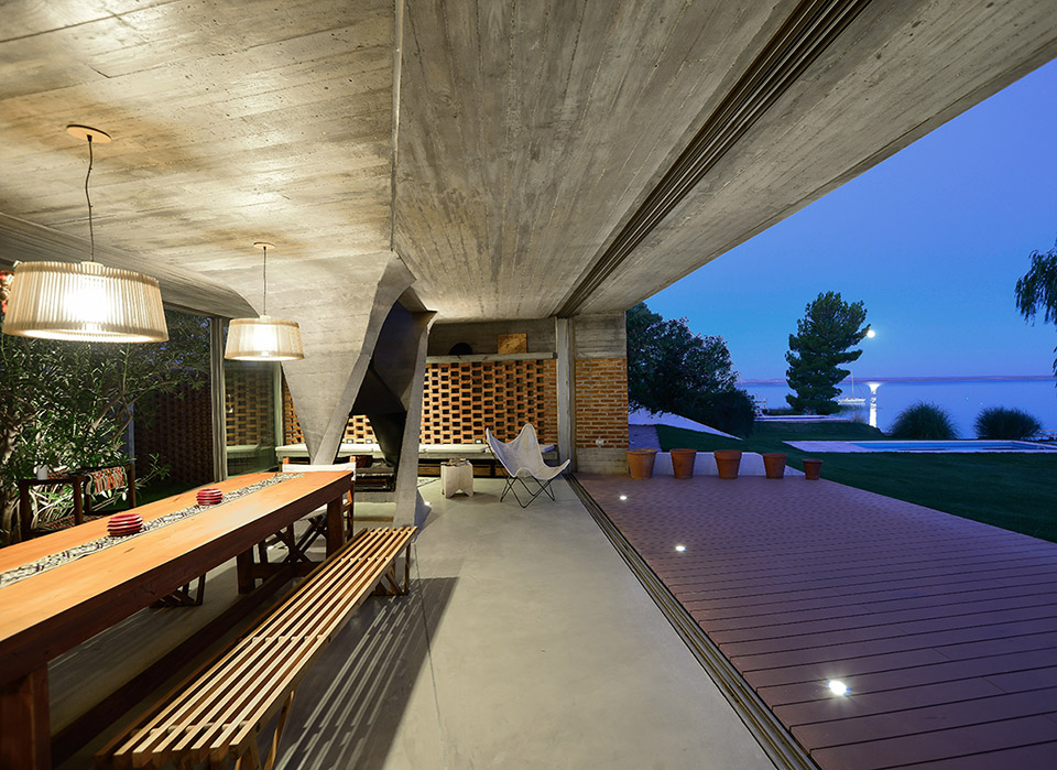 One Column House by NE-AR - 谷德设计网