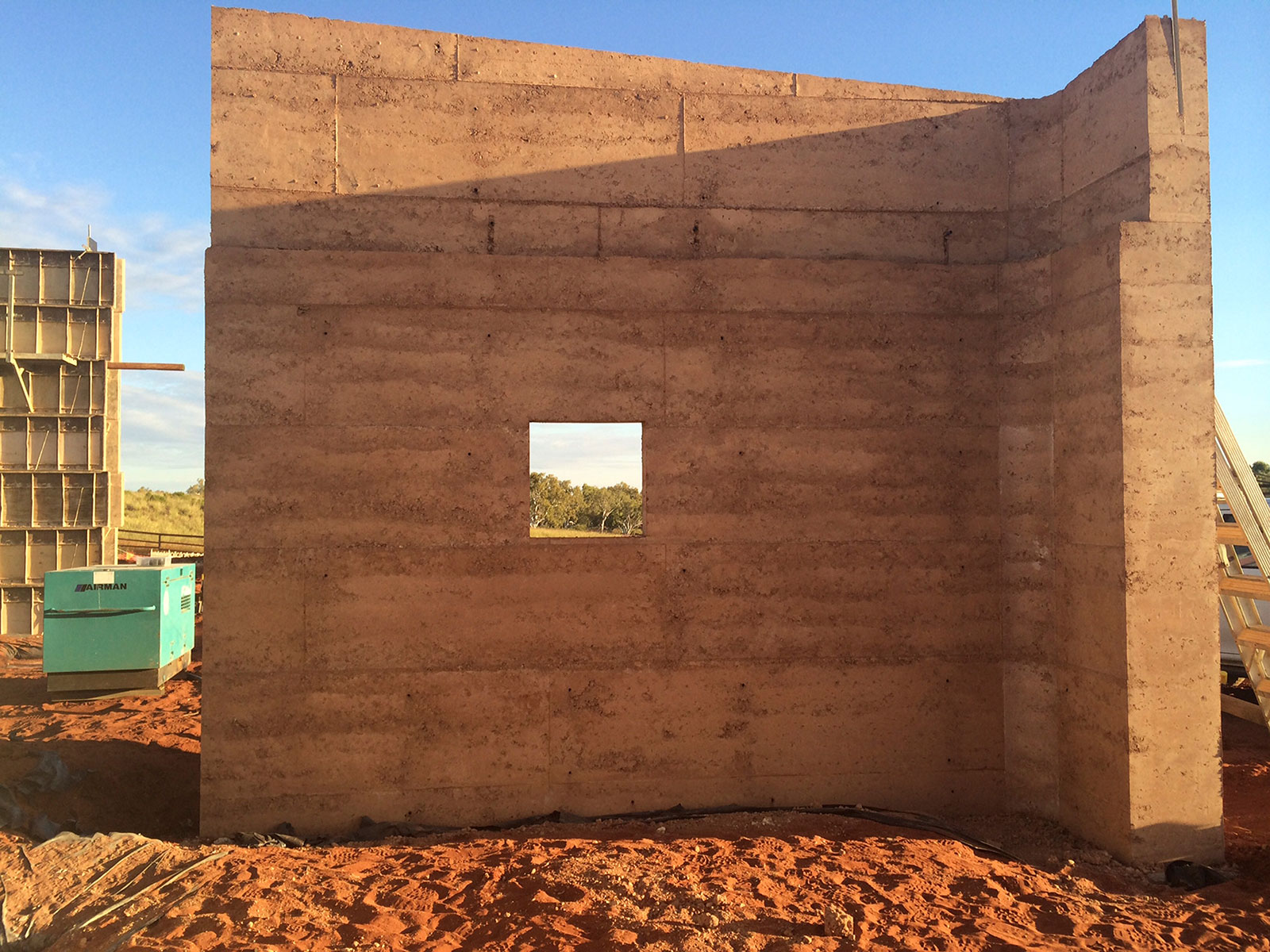 The Great Wall of WA / Luigi Rosselli Architects - 谷德设计网