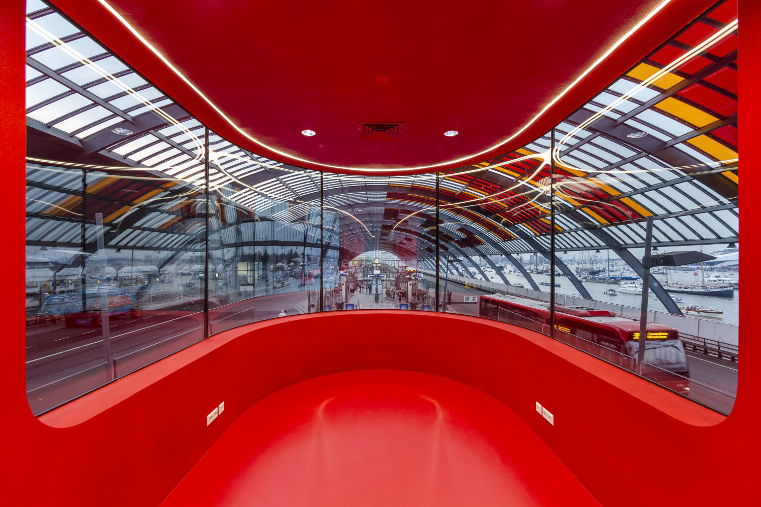 Bus Drivers Building by Benthem Crouwel Architects - 谷德设计网