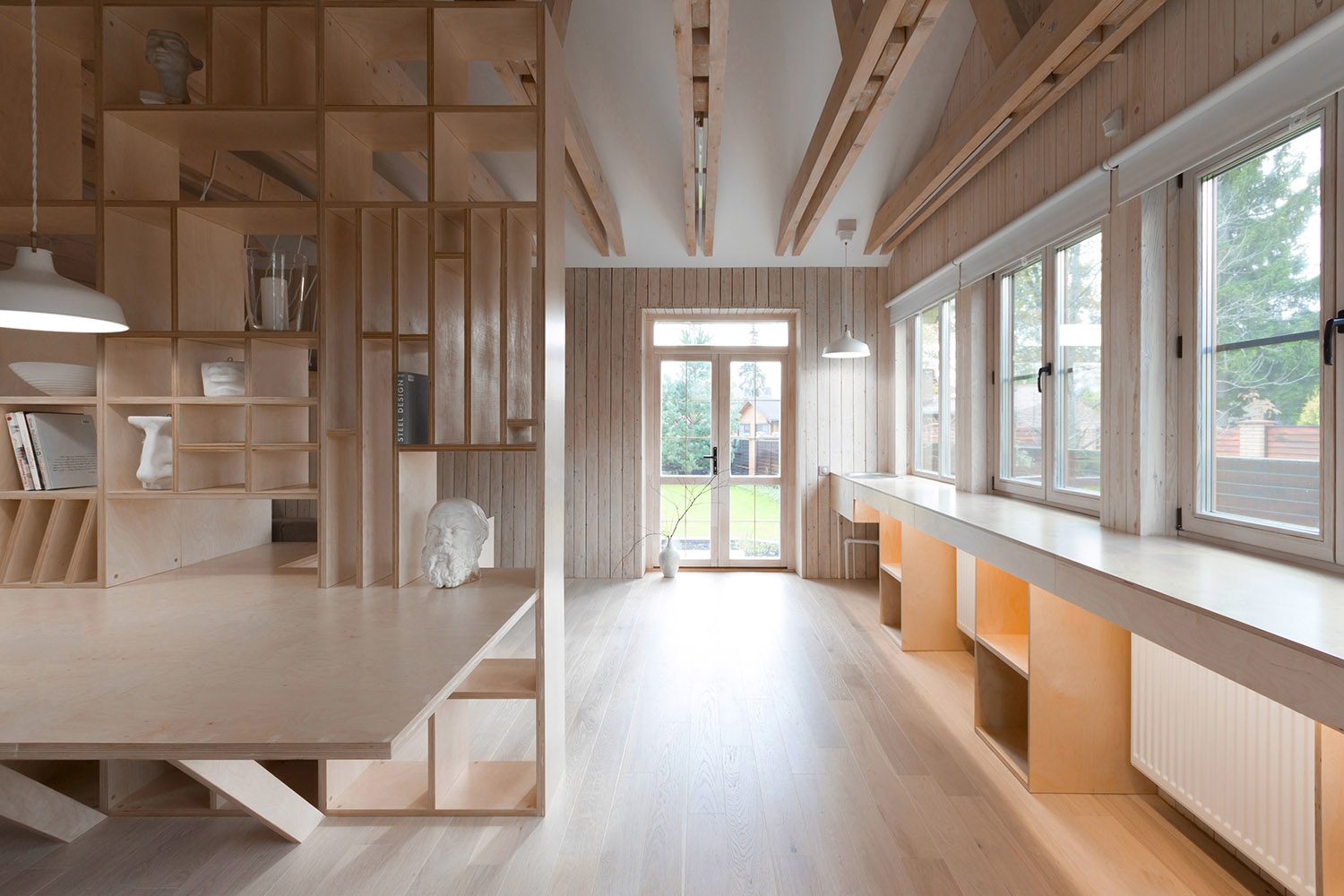 Workroom for architects by Ruetemple - 谷德设计网