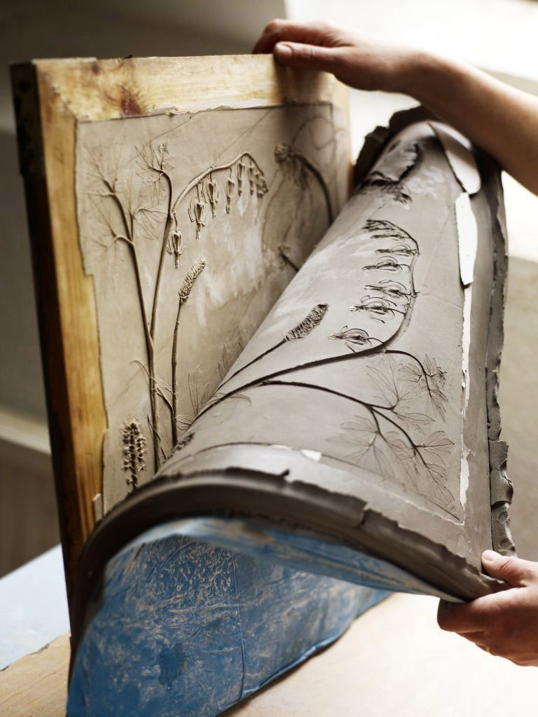 The Ultimate in Pressed Flowers by Rachel Dein - 谷德设计网