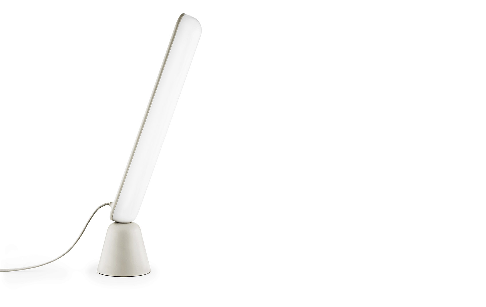 Acrobat Lamp by Marc Venot - 谷德设计网