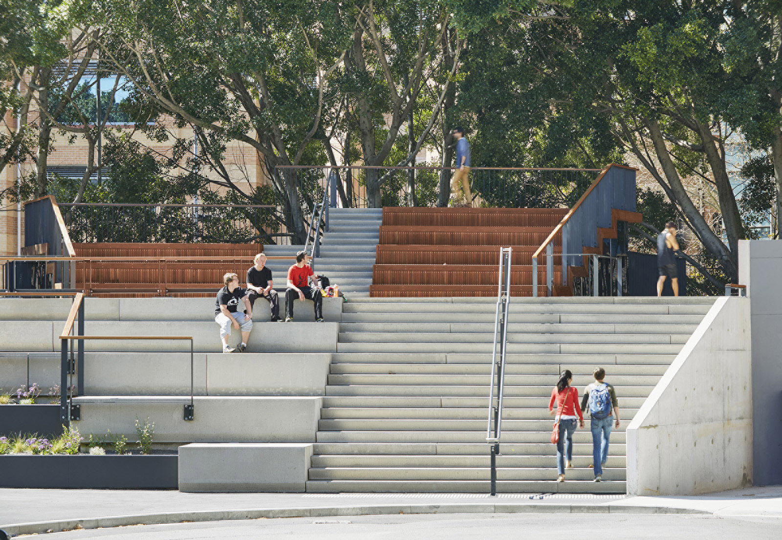 The Goods Line by ASPECT Studios with CHROFI for the Sydney Harbour ...