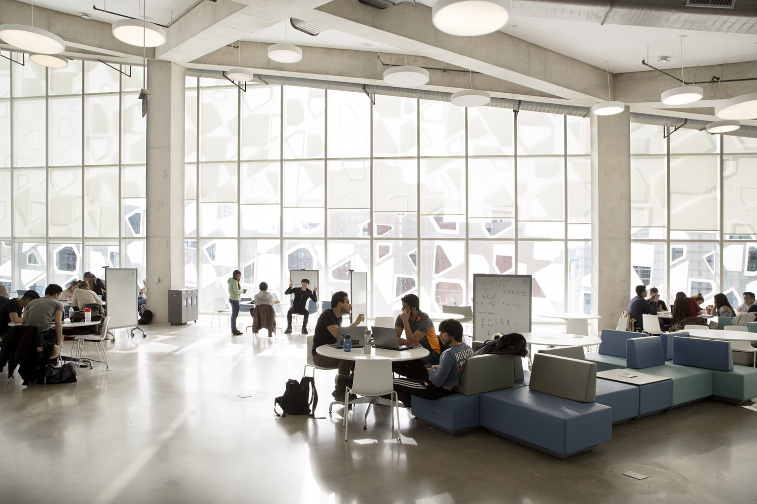 Ryerson University’s new Student Learning Centre by Snøhetta - 谷德设计网