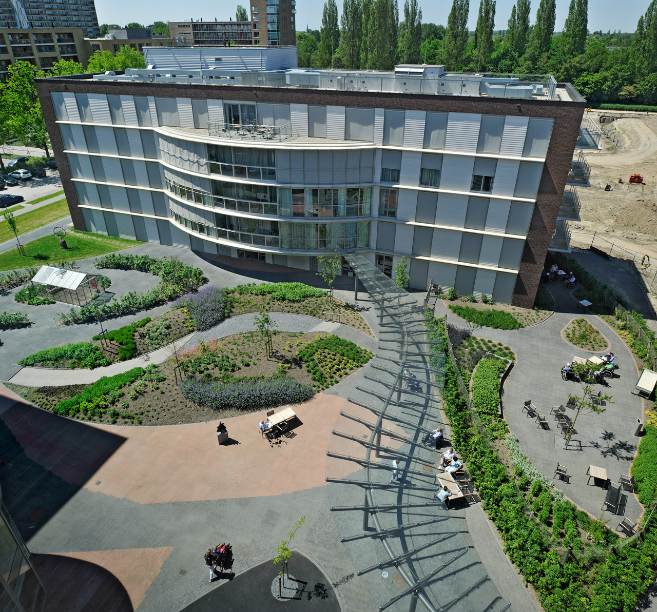 Amstelveen Zonnehuis Care Home Landscape by HOSPER - 谷德设计网