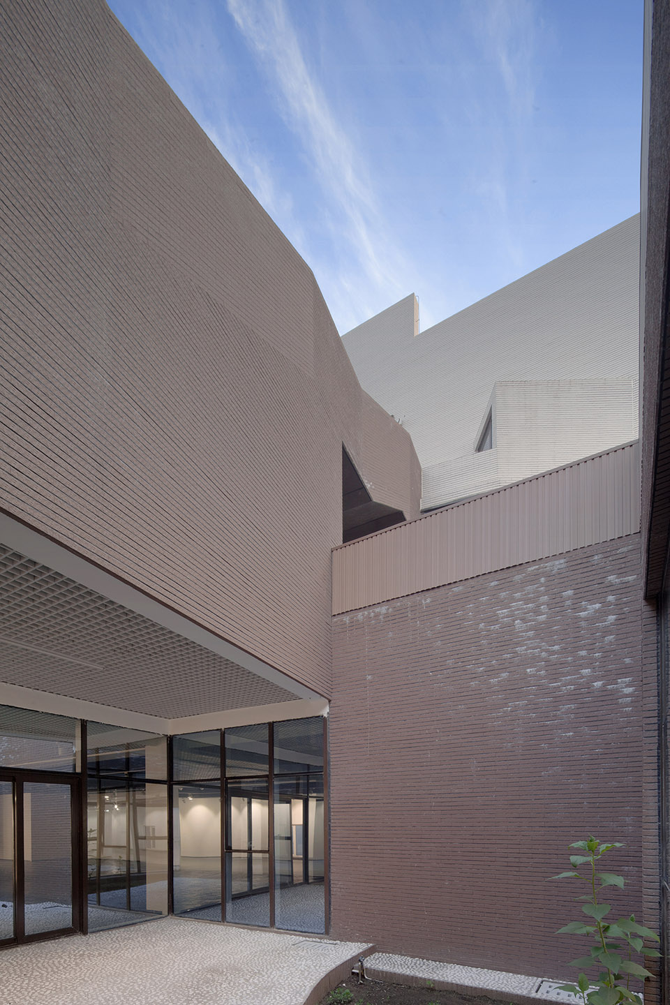 Spring Art Museum by PRAXiS d’ARCHITECTURE - 谷德设计网