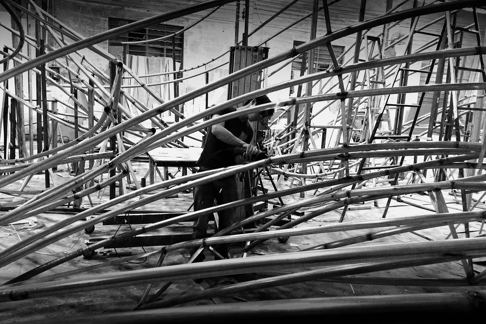 Alternating Potential of Order Construction—2015 Experience Pavilion ...