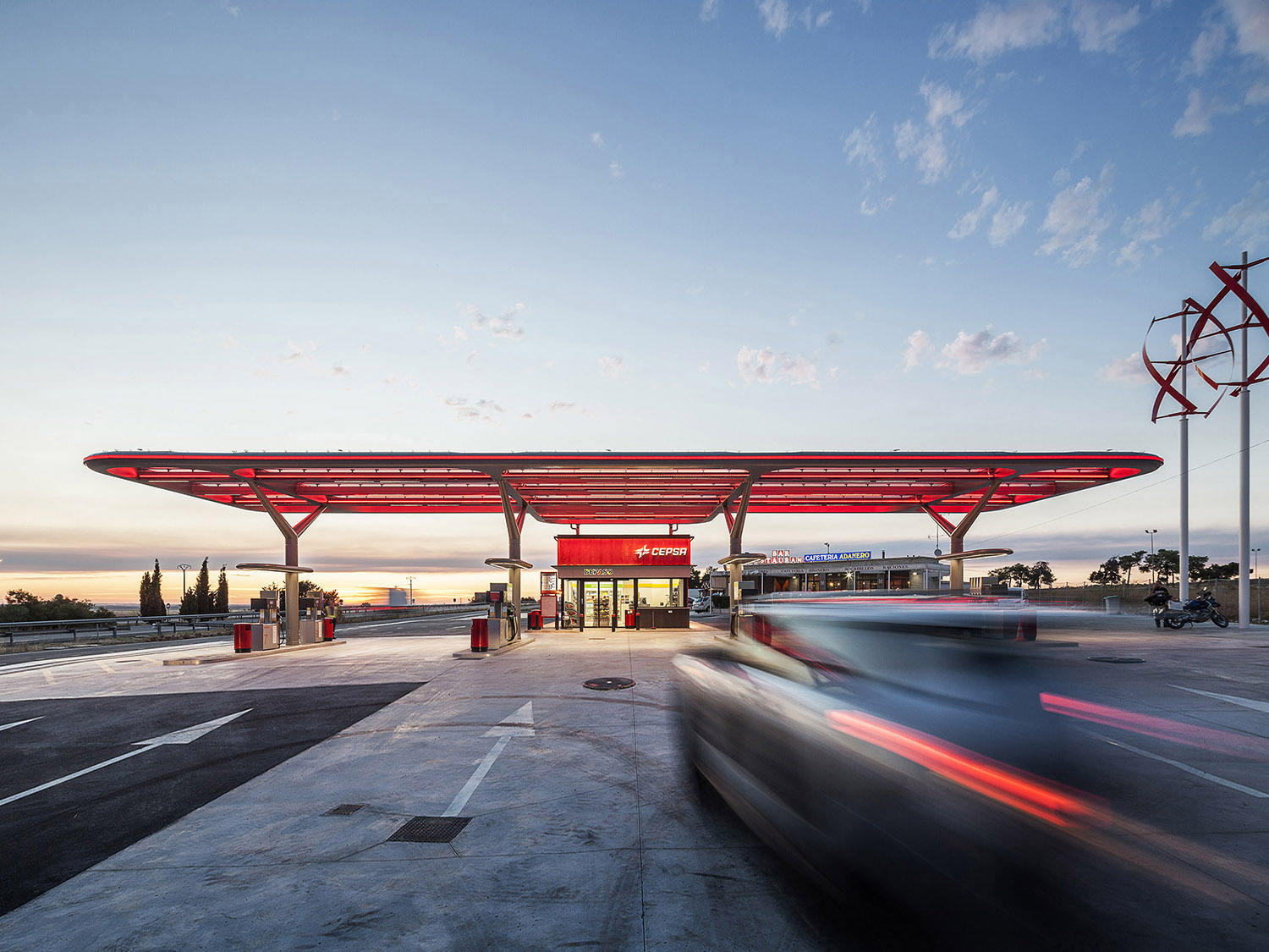 CEPSA, new Flagship Service Station,Adanero, Ávila, Spain - 谷德设计网