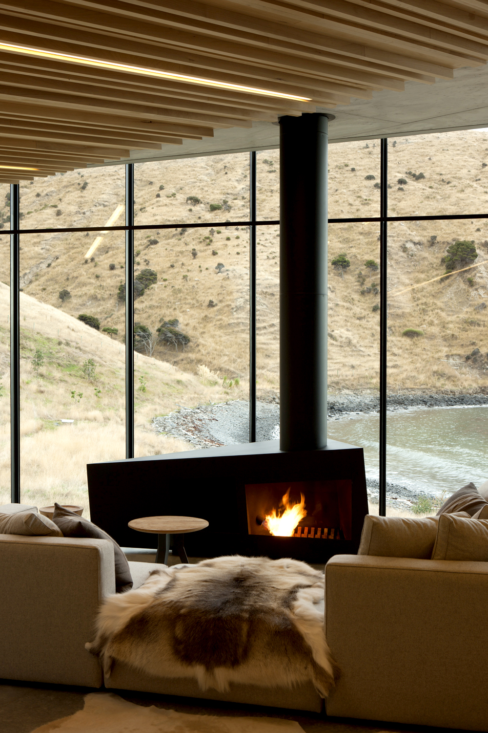Cottage on Banks Peninsula by Andrew Patterson - 谷德设计网