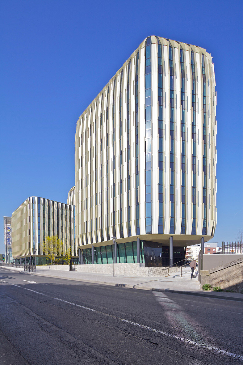 Bureaux (office building) Proche Paris / Philippe Gazeau Architecte - 谷德设计网