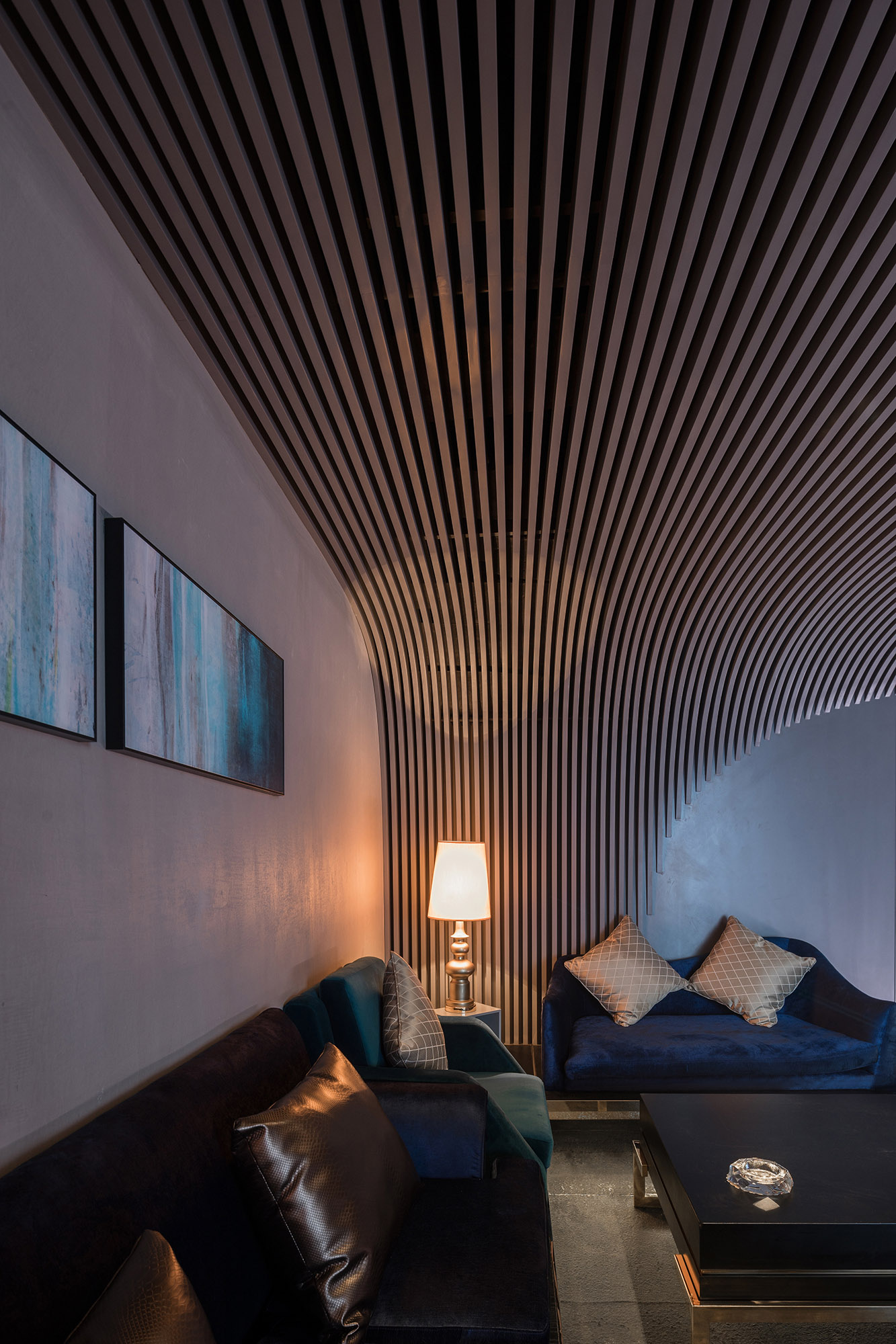 V+ Lounge by the West Lake / Studio Waffles and LYCS Architecture - 谷德设计网