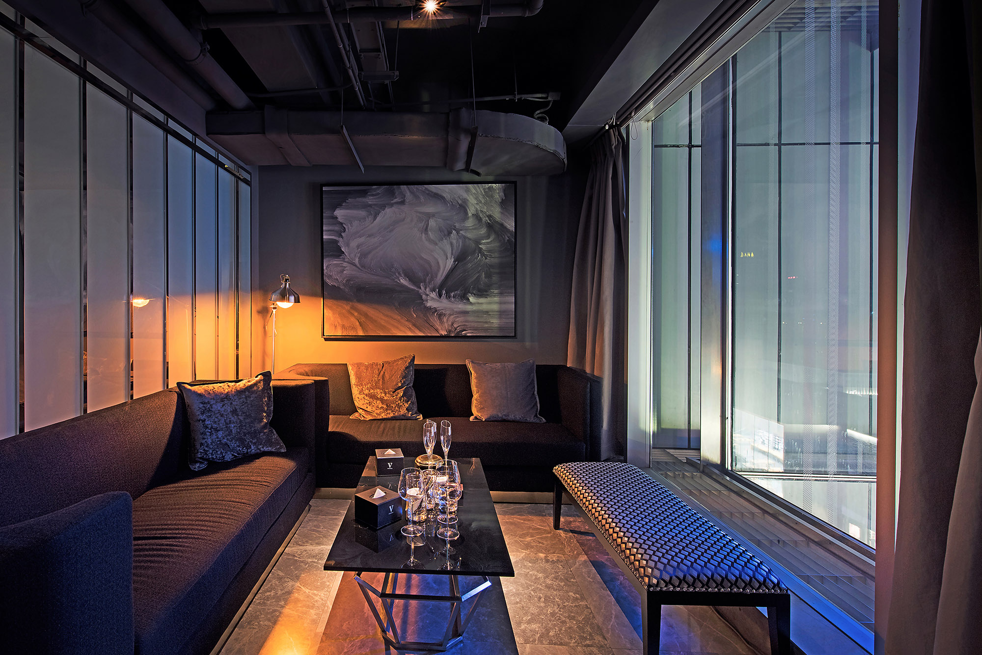 V+ Lounge by the West Lake / Studio Waffles and LYCS Architecture - 谷德设计网