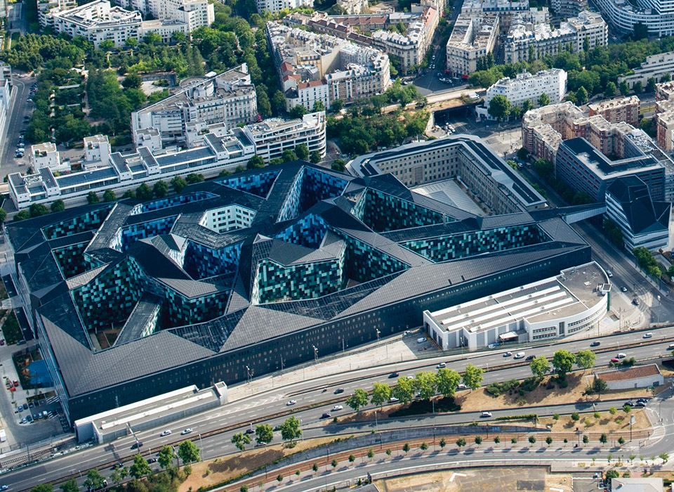 “Hexagone Balard” by Agence Nicolas Michelin & Associates - 谷德设计网