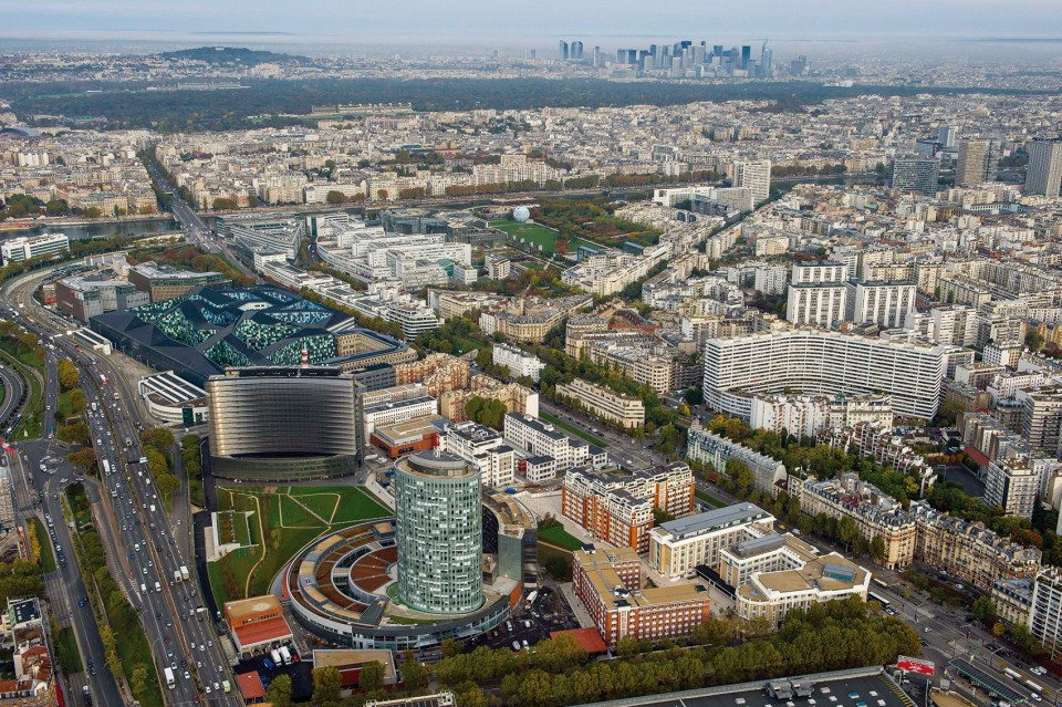 “Hexagone Balard” by Agence Nicolas Michelin & Associates - 谷德设计网