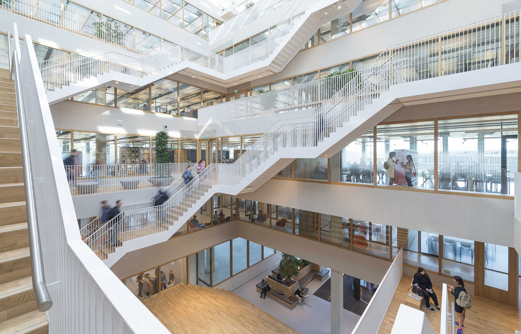 Polak building by Paul de Ruiter architects - 谷德设计网