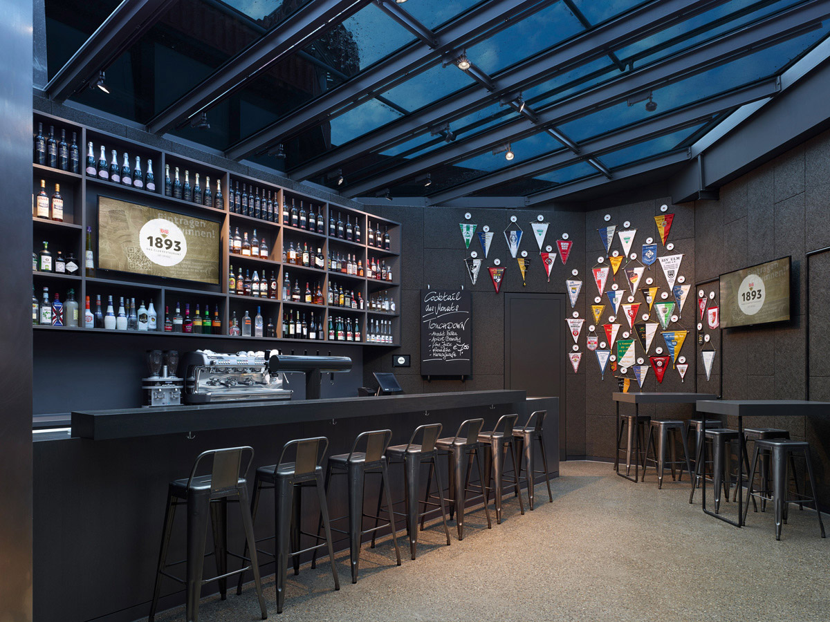 VfB Stuttgart club restaurant by Ippolito Fleitz Group - 谷德设计网