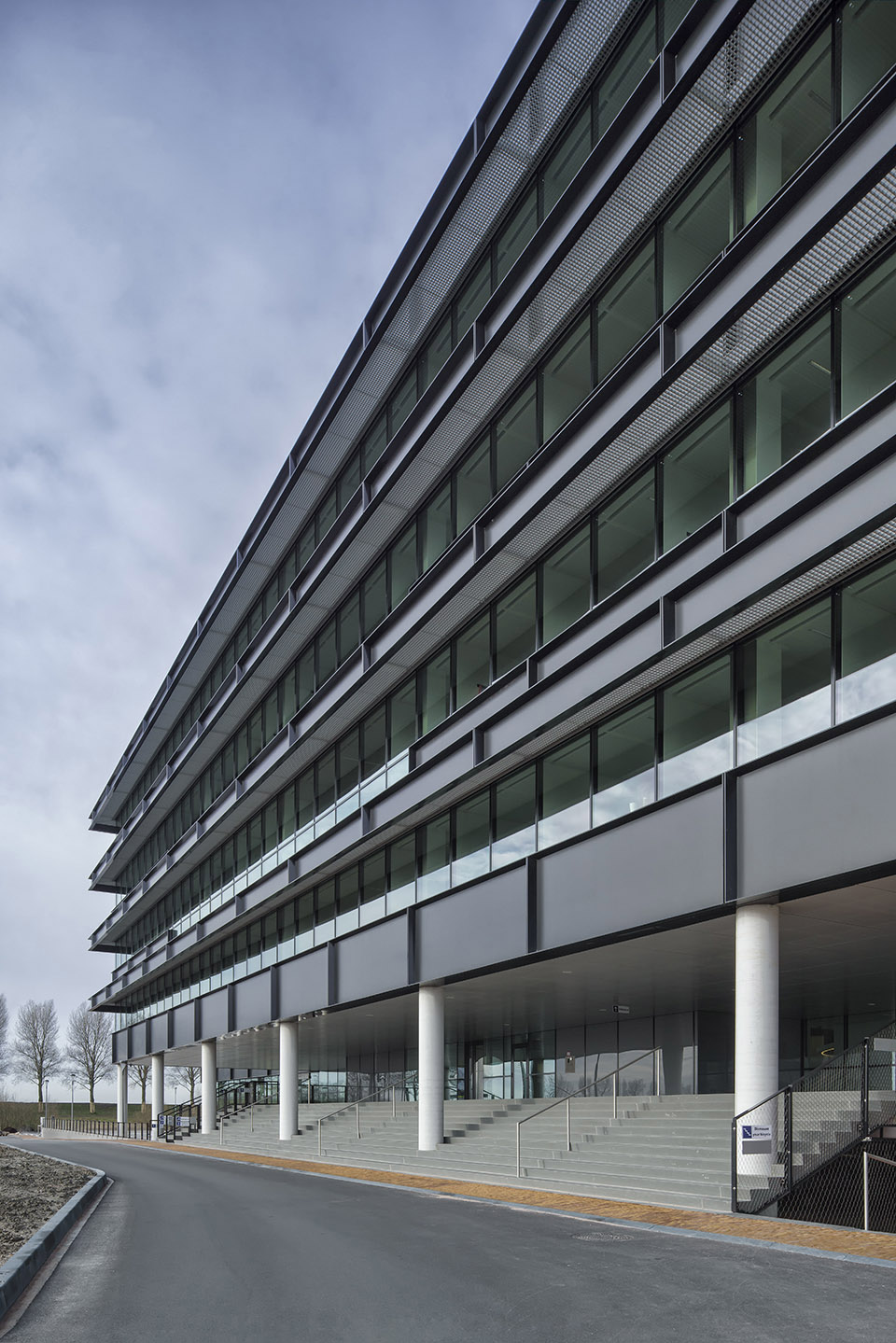 Fluor Headquarters by Paul de Ruiter Architects - 谷德设计网