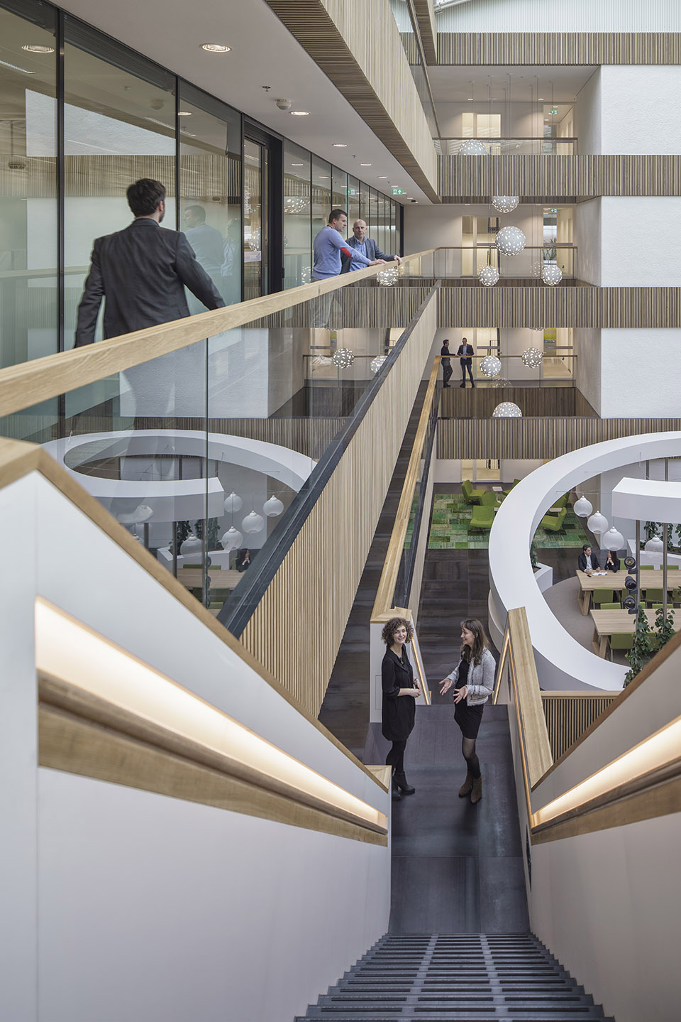 Fluor Headquarters by Paul de Ruiter Architects - 谷德设计网