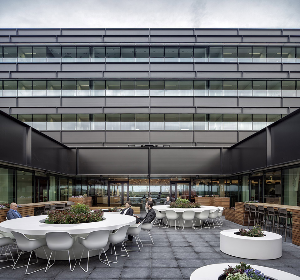 Fluor Headquarters by Paul de Ruiter Architects - 谷德设计网