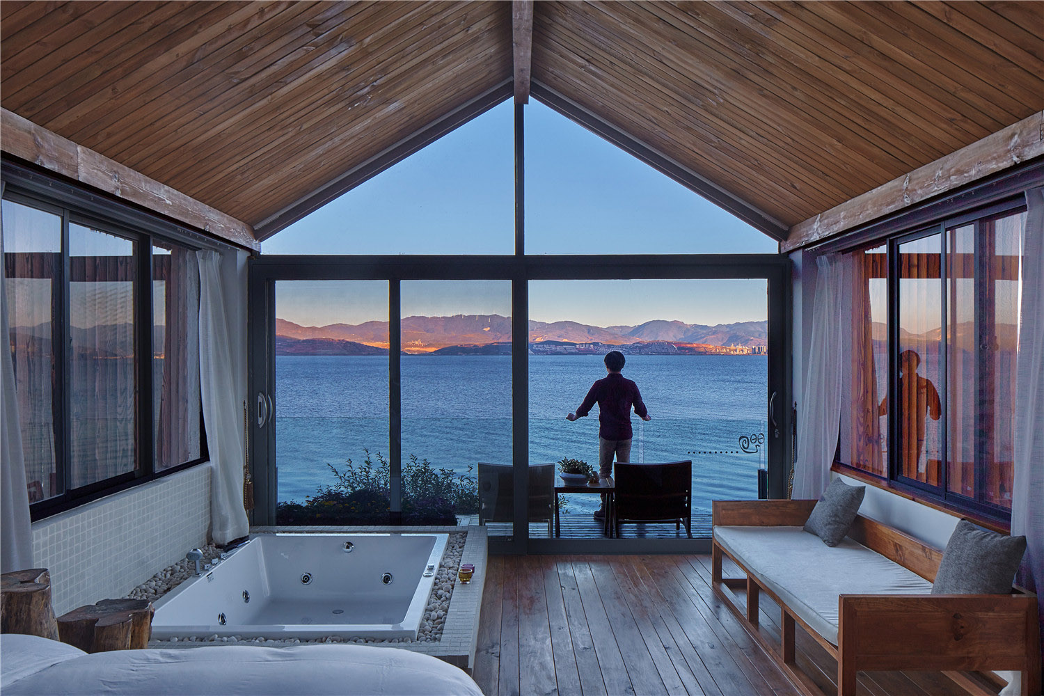 Munwood Lakeside, Yunnan, China by Init Design Office - 谷德设计网