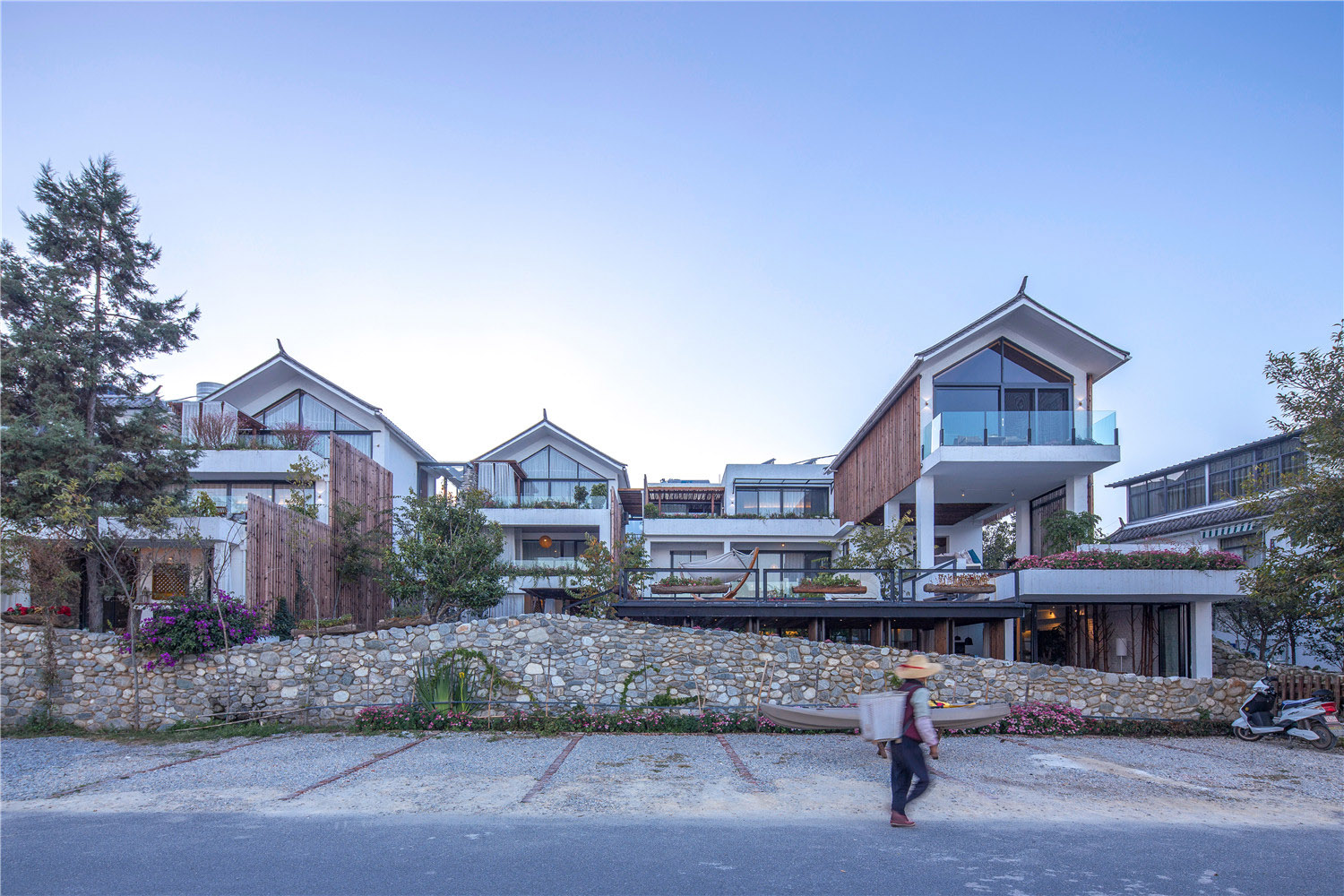 Munwood Lakeside, Yunnan, China by Init Design Office - 谷德设计网