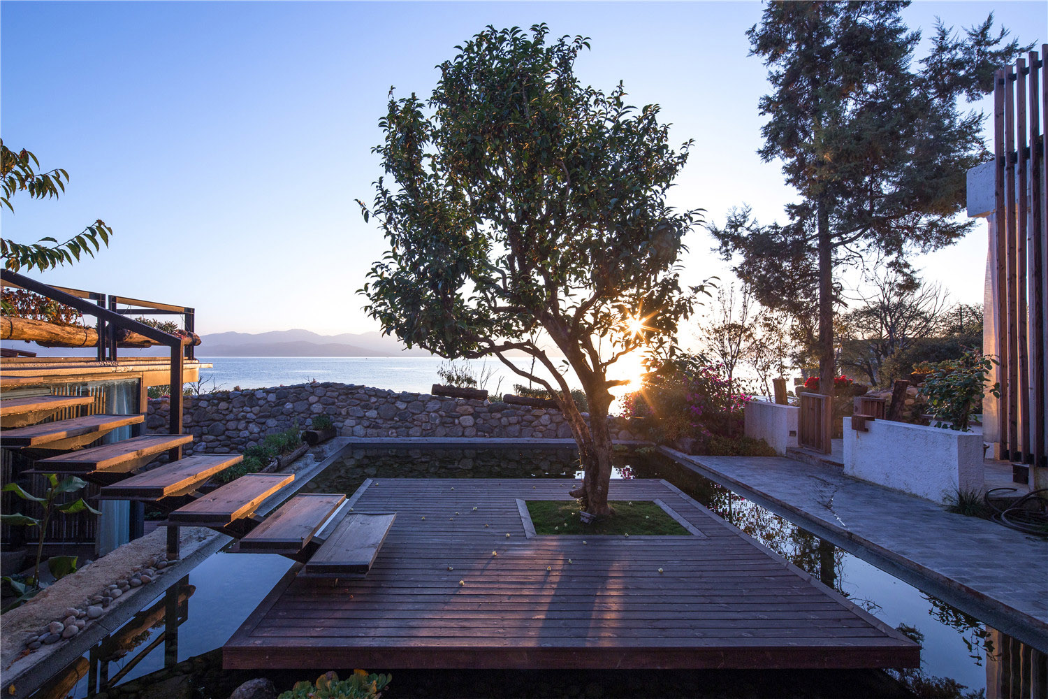 Munwood Lakeside, Yunnan, China by Init Design Office - 谷德设计网