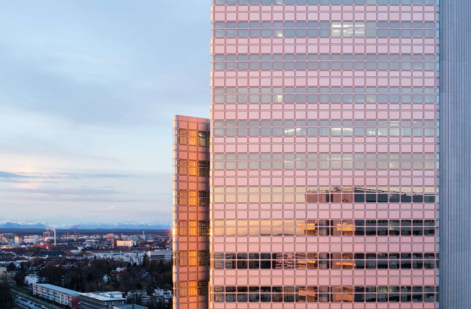 HVB-Tower reopened after modernisation by HENN - 谷德设计网