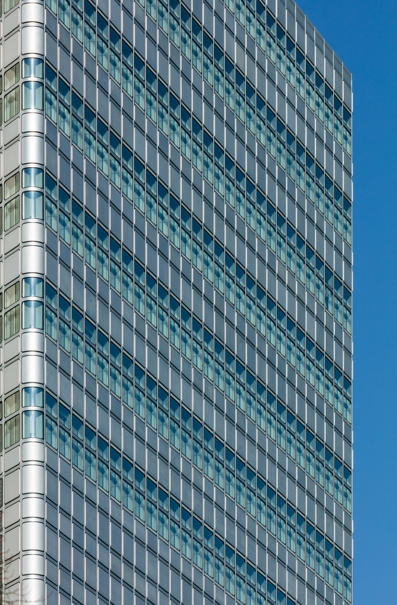 HVB-Tower reopened after modernisation by HENN - 谷德设计网