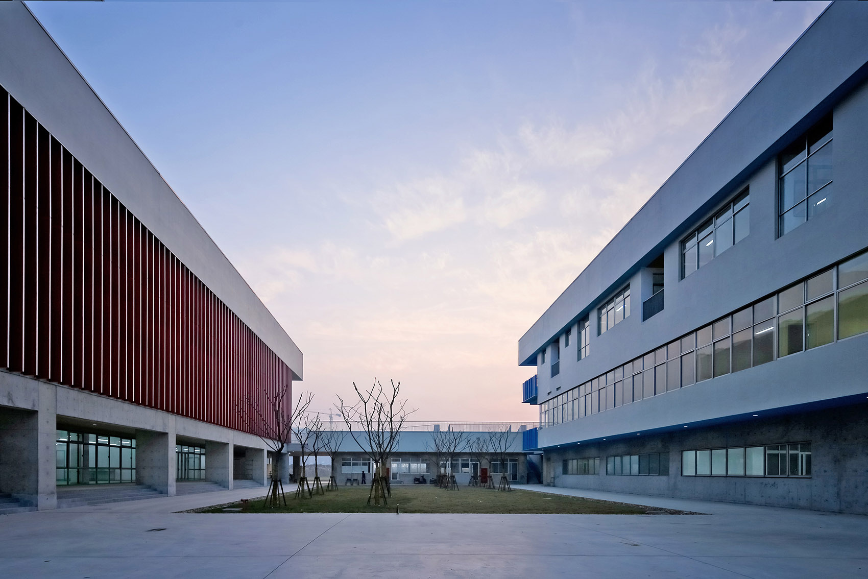 Songdian Road Junior High School, Qingpu, Shanghai by Atelier Z+ - 谷德设计网